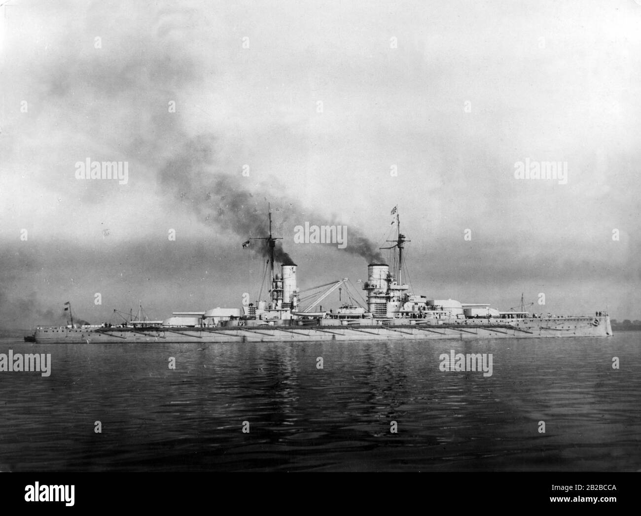 A battleship of the koenig class hi-res stock photography and images ...