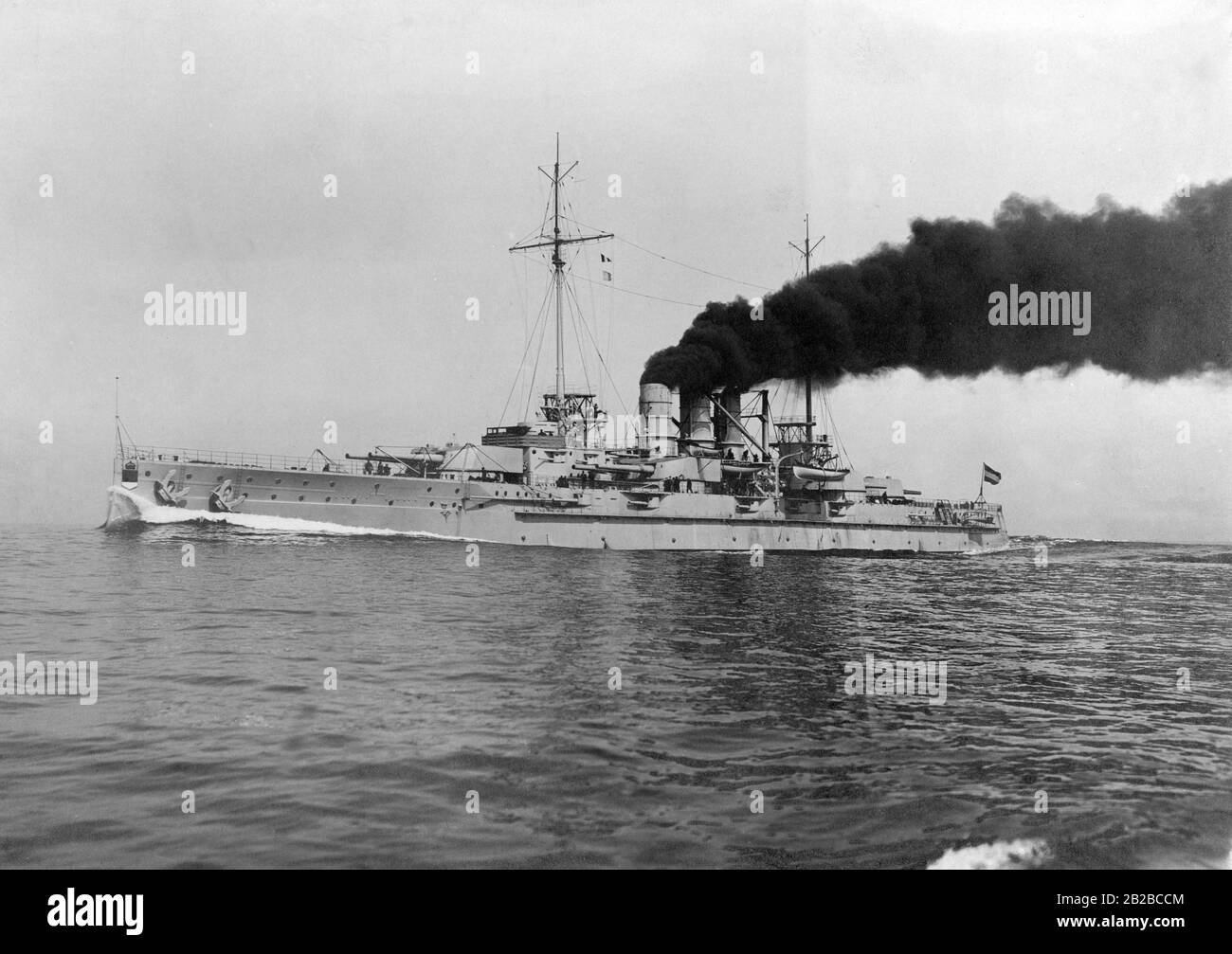 Sms 5 hi-res stock photography and images - Alamy