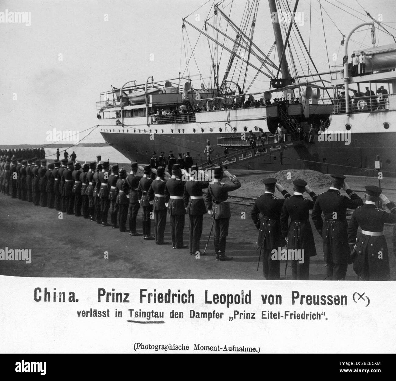 Prince Friedrich Leopold of Prussia leaves the steamer "Prinz Eitel ...