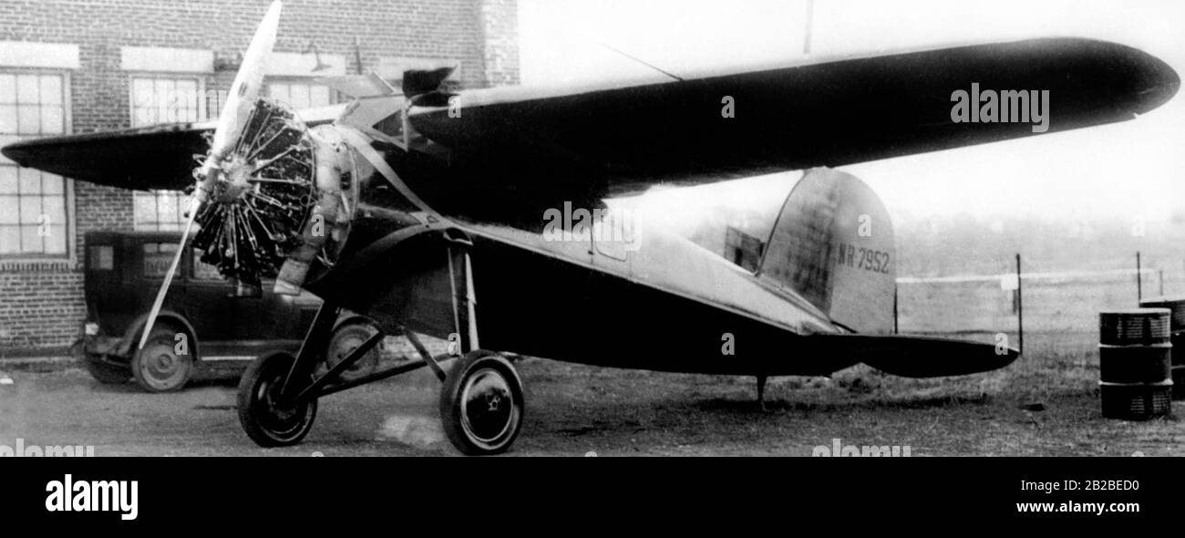 Amelia earhart's transatlantic flight hi-res stock photography and images - Alamy