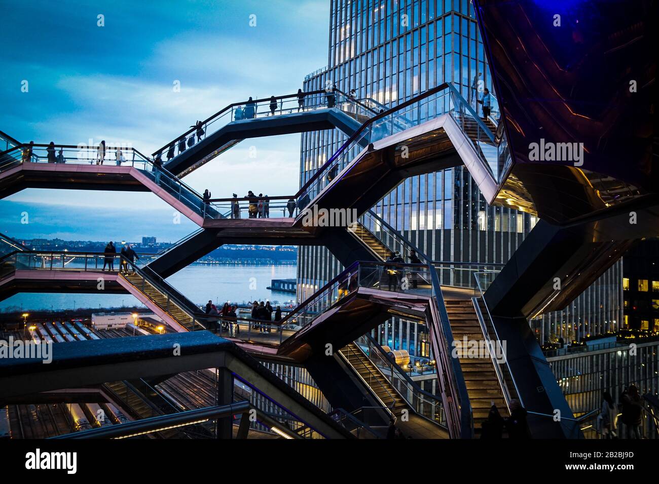 Modern glass staircase at manhattan hi-res stock photography and images ...