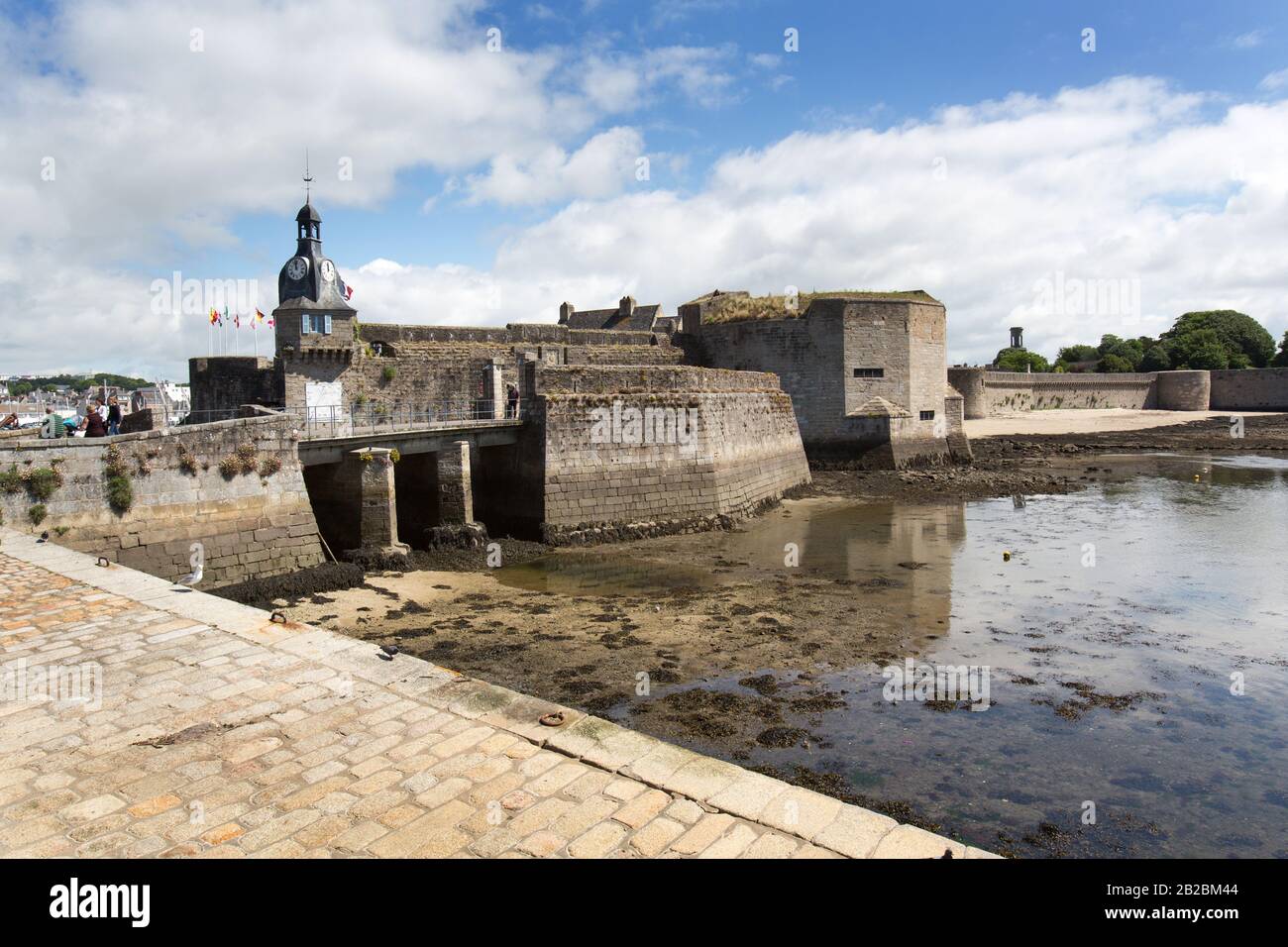 Concarneaus hi-res stock photography and images - Alamy