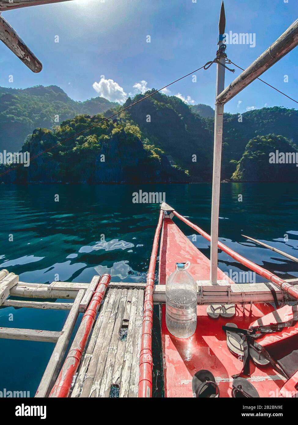 Paraw boat in Coron island in Palawan, Philippines Stock Photo - Alamy