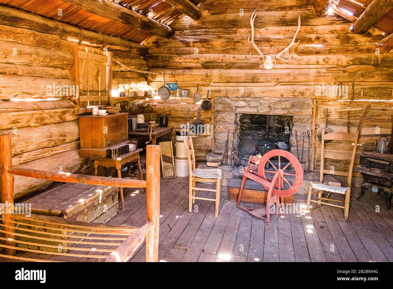 Pioneer Living History Museum: Ashurst Cabin Interior Stock Photo - Alamy