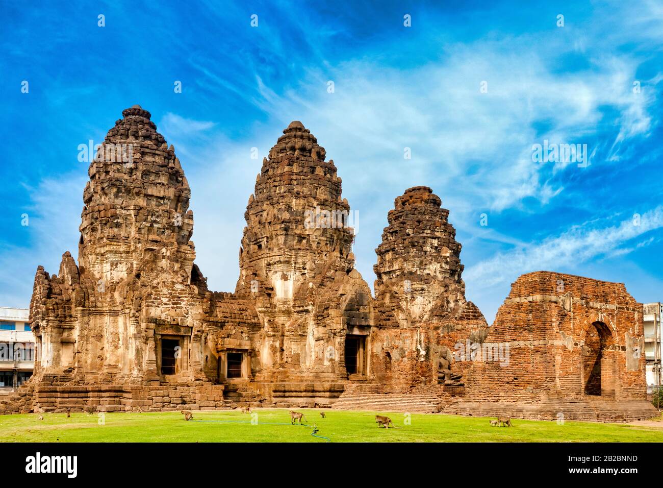 Prang temple hi-res stock photography and images - Alamy