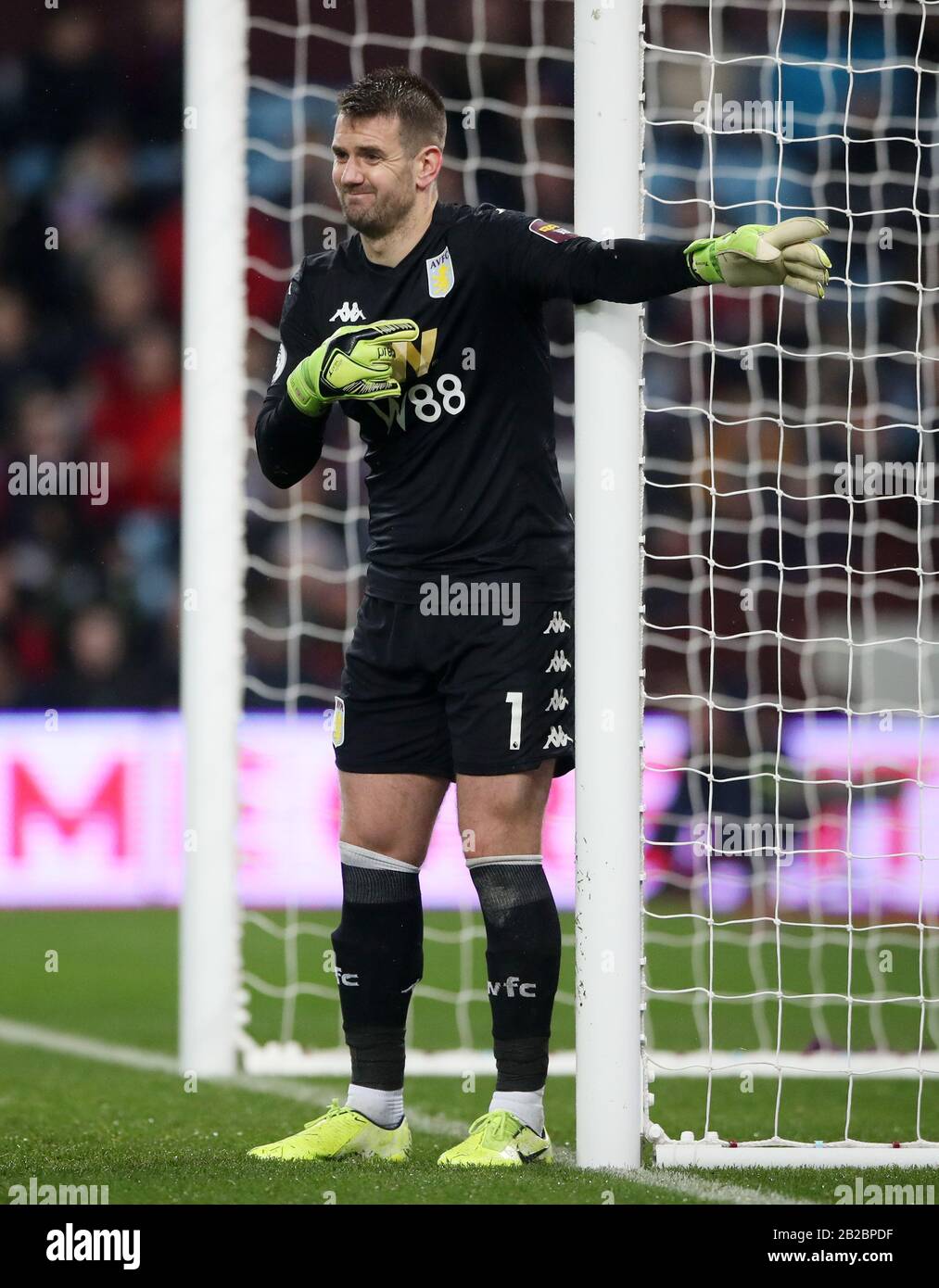 Aston Villa goalkeeper Tom Heaton during the Premier League match at ...