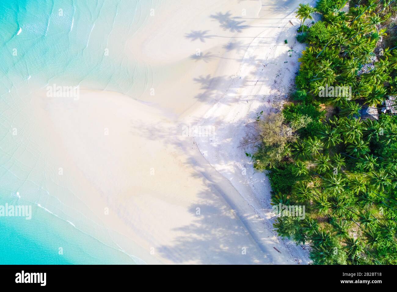 Top view beach coconut hi-res stock photography and images - Alamy