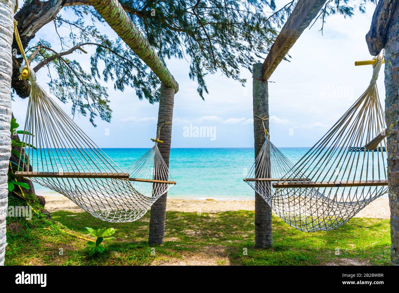 White cradle on relaxing beach summer vacation concept Stock Photo - Alamy