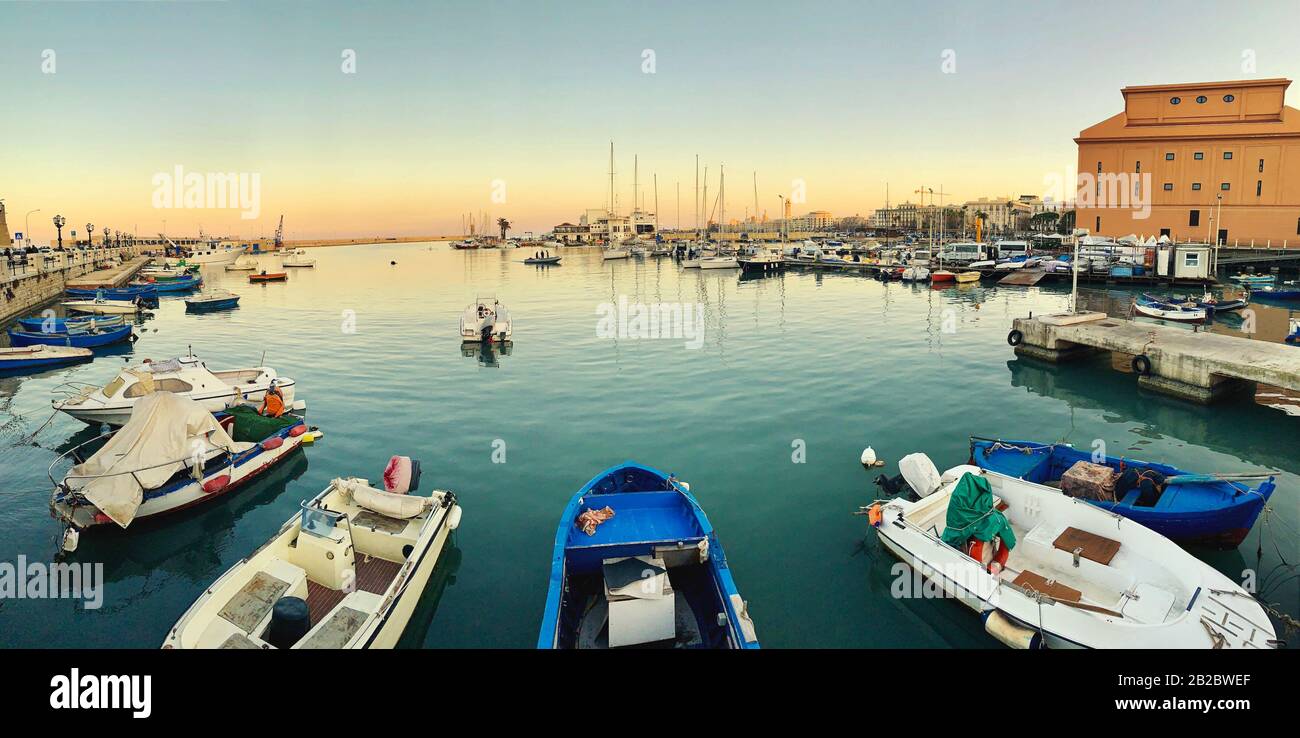 Boats and yachts in port of Bari, Italy Stock Photo - Alamy