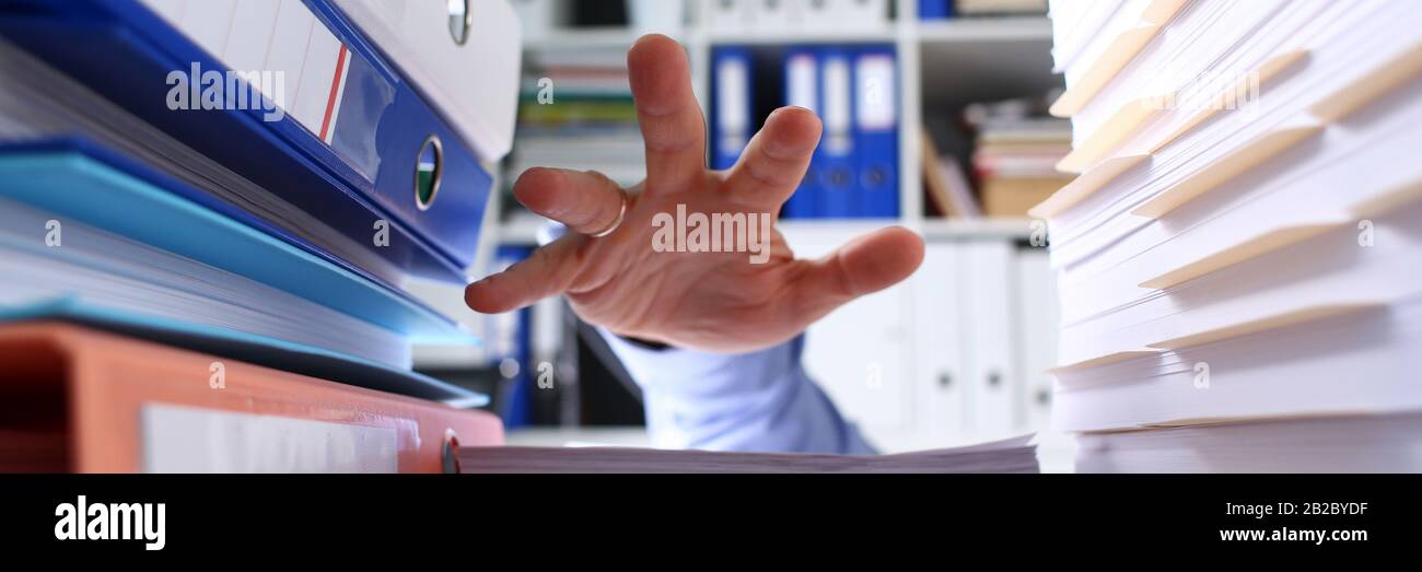 Man putting folder documents hi-res stock photography and images - Alamy
