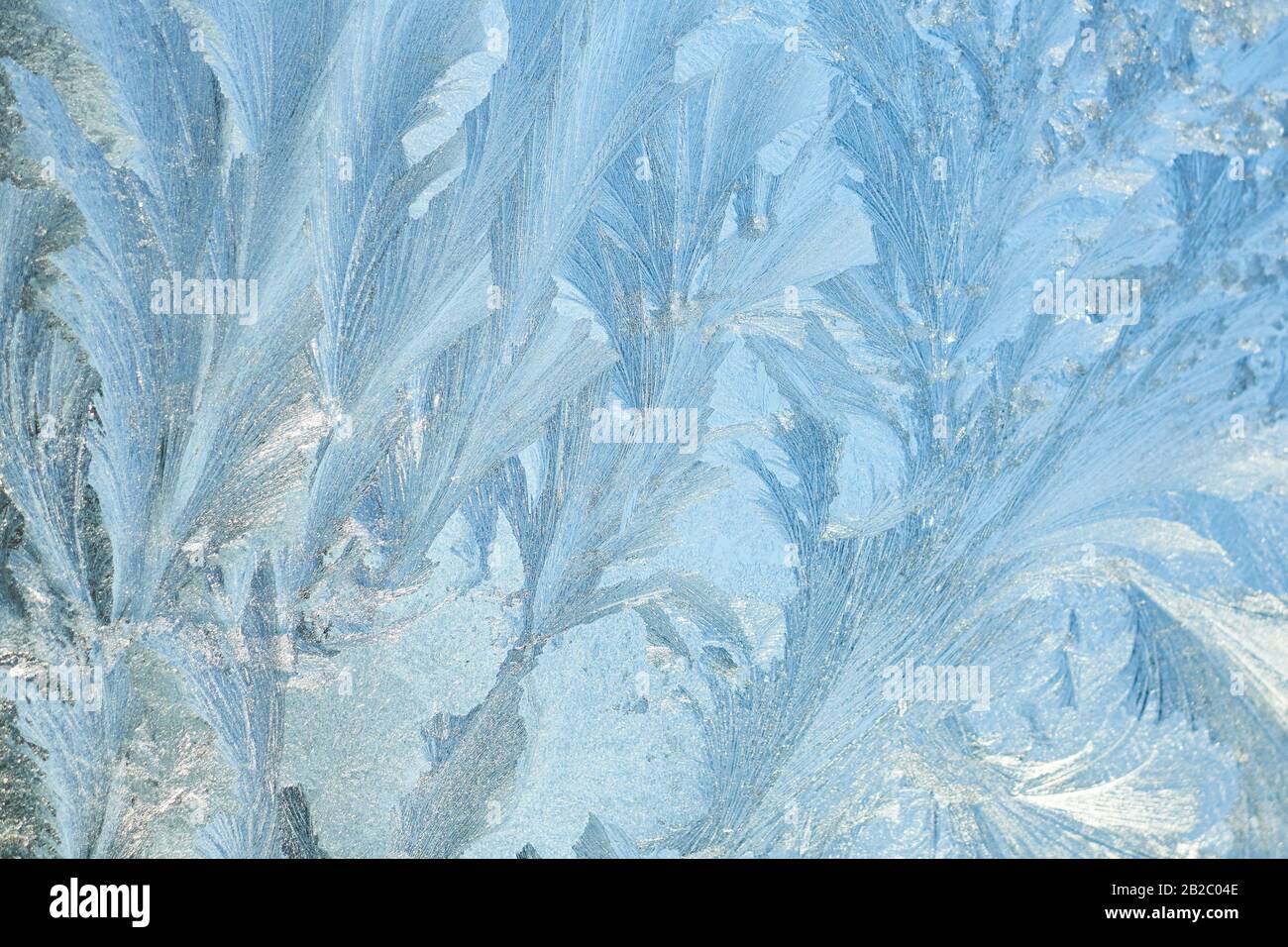 Frosty blue background hi-res stock photography and images - Alamy