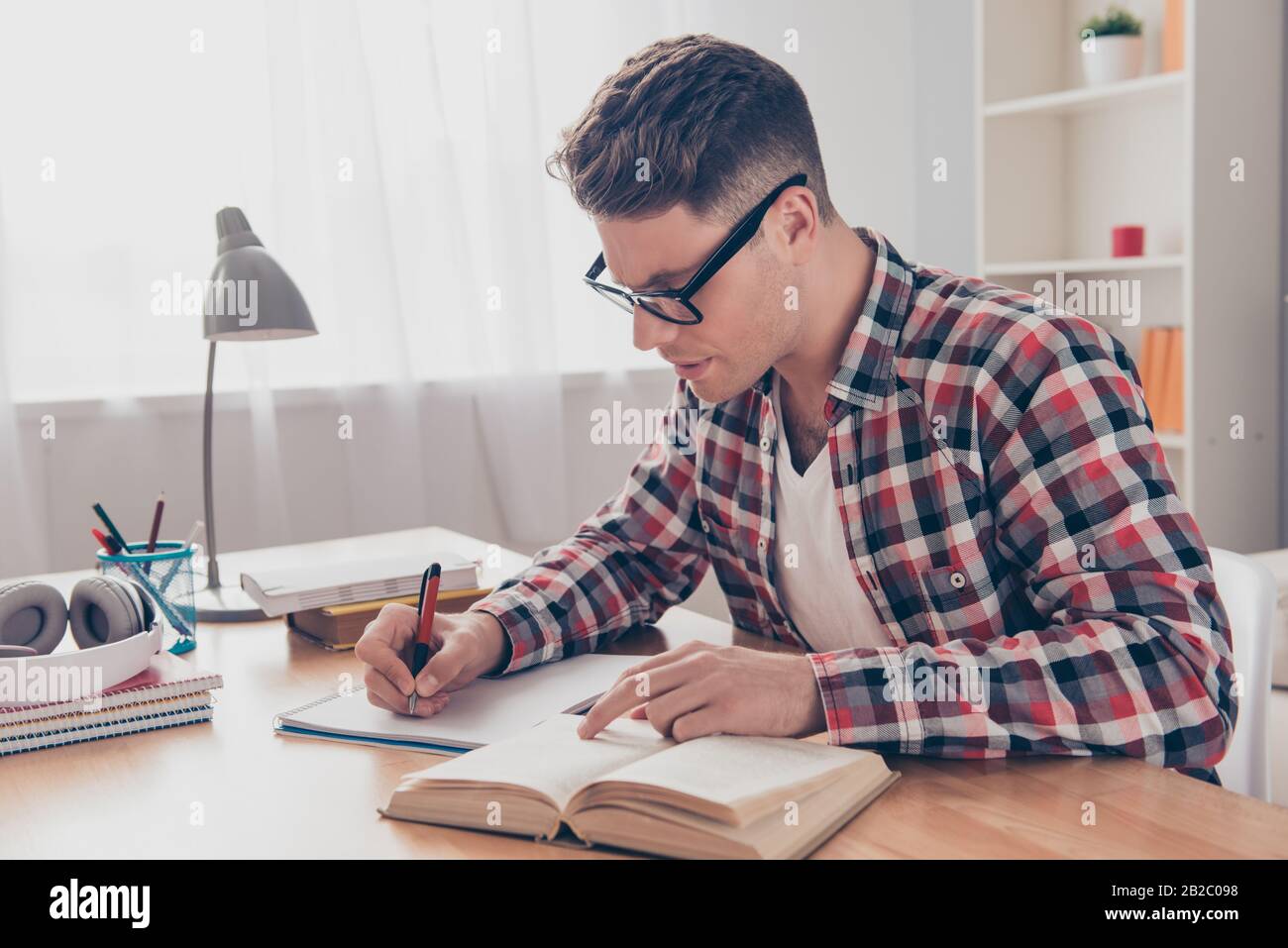 Hardworking smart high school hi-res stock photography and images - Alamy