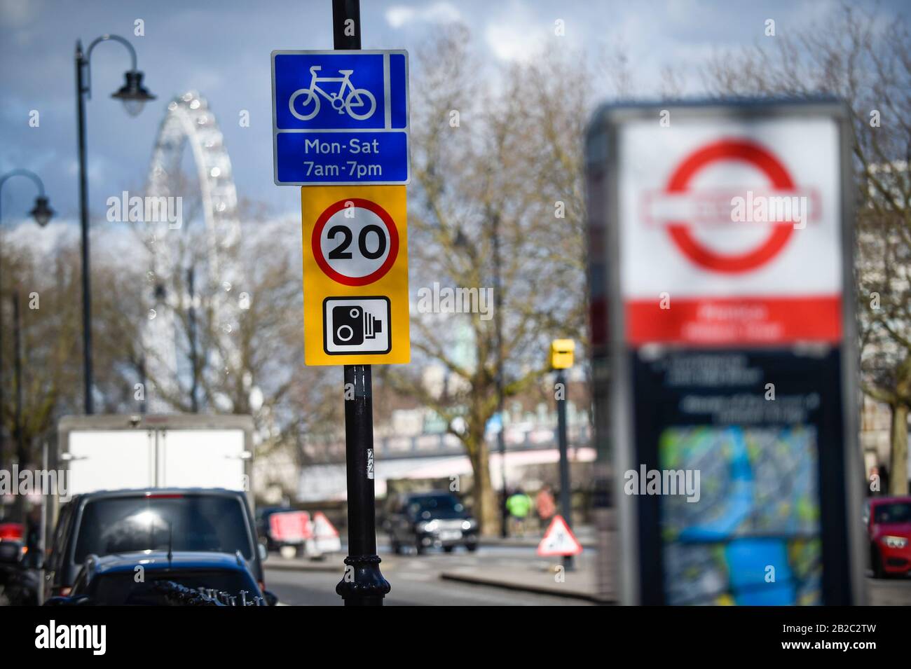 Driving within speed limit hi-res stock photography and images - Alamy