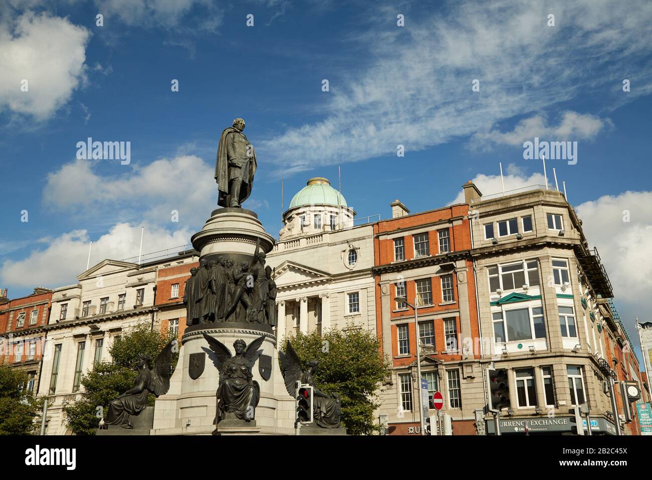 The Daniel O 'Connell monument on O'Connell Street, Dublin, Ireland ...