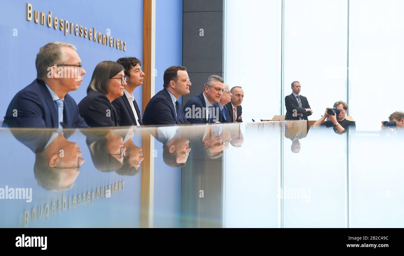 Dr peter spahn hi-res stock photography and images - Alamy