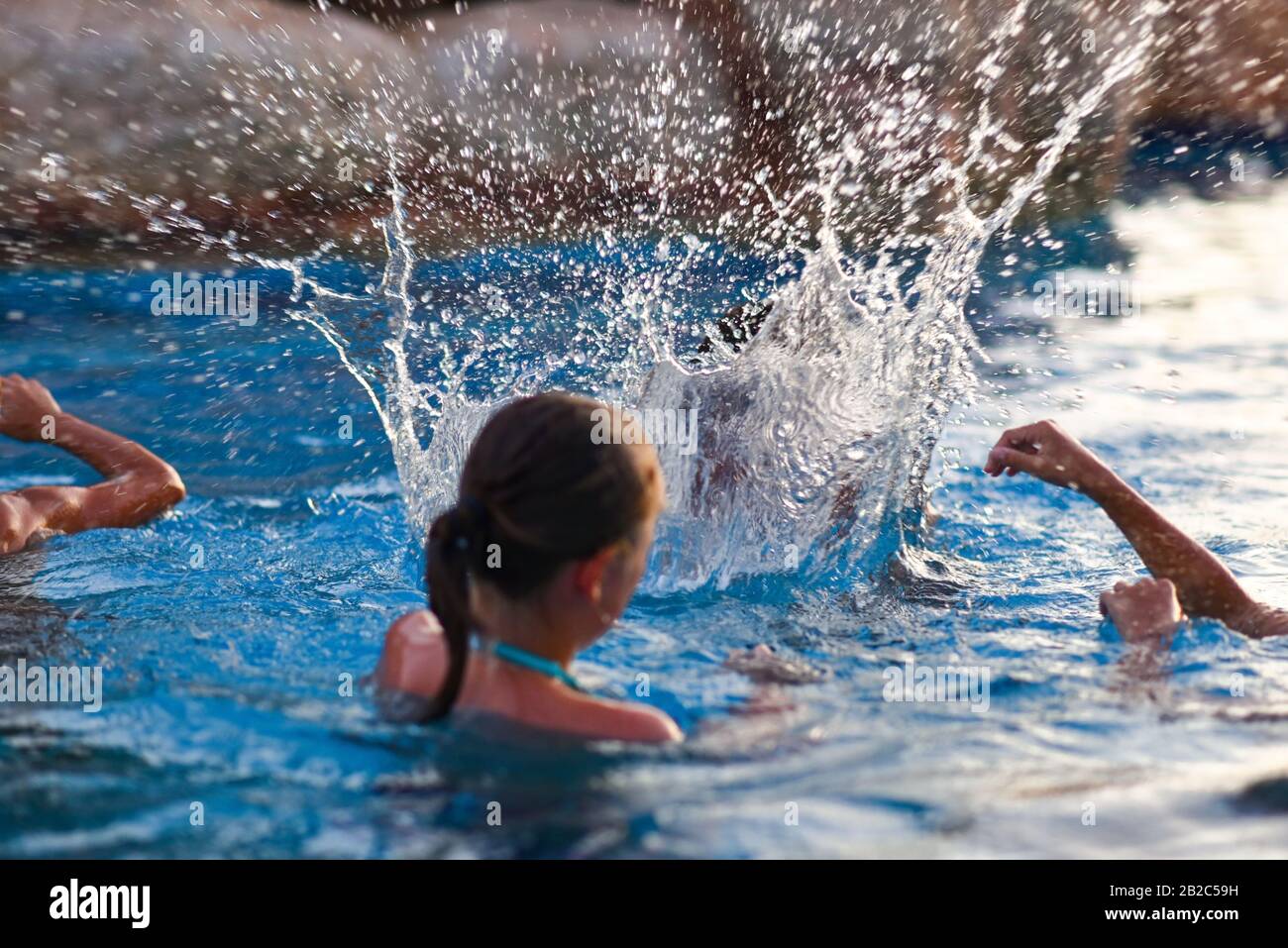 Children splashing hi-res stock photography and images - Alamy