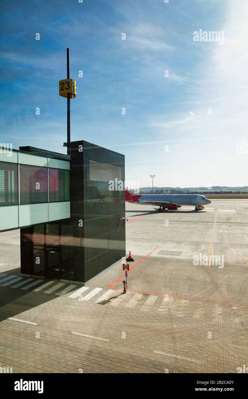 Photo of boarding gate in airport Stock Photo - Alamy