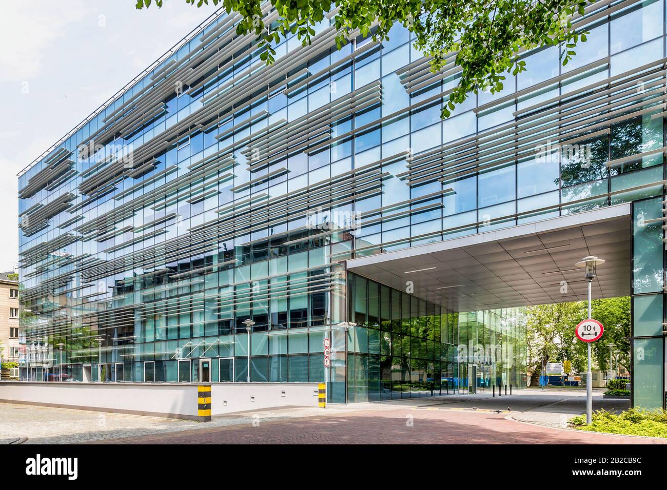 Photo of school interior building Stock Photo - Alamy