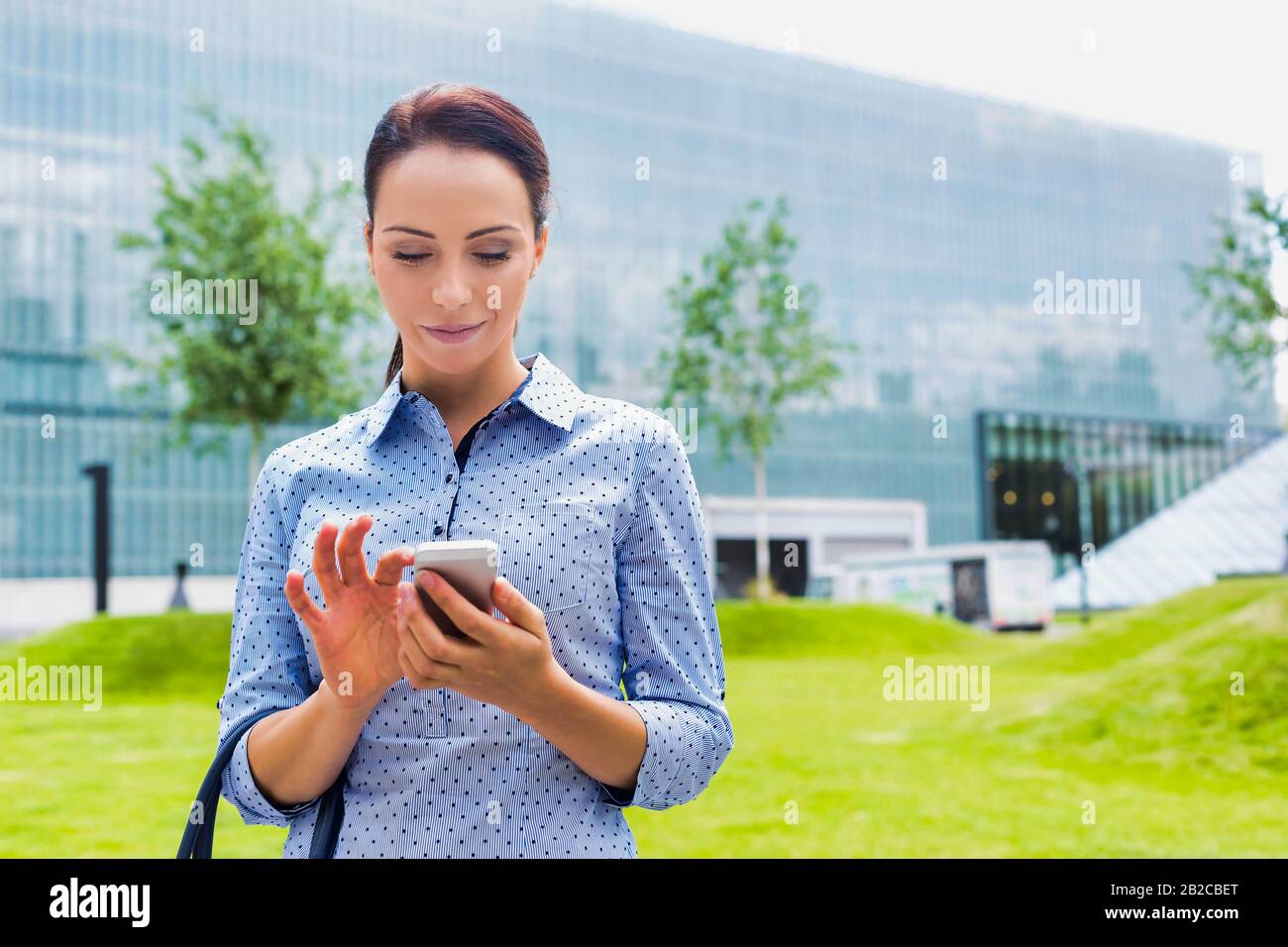 Portrait attractive businesswomen using hi-res stock photography and ...