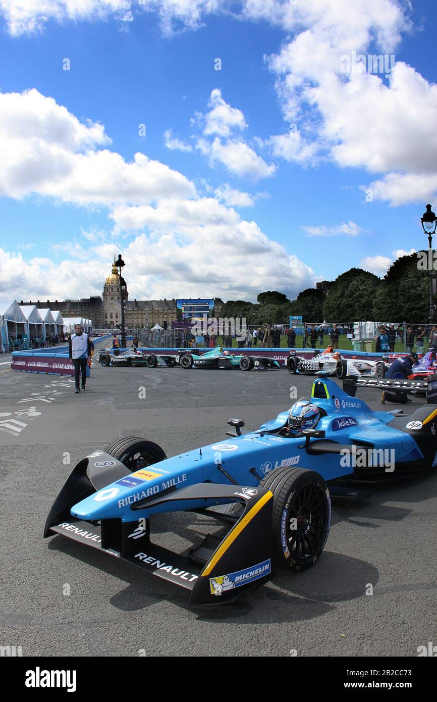 Formula e paris hi-res stock photography and images - Alamy