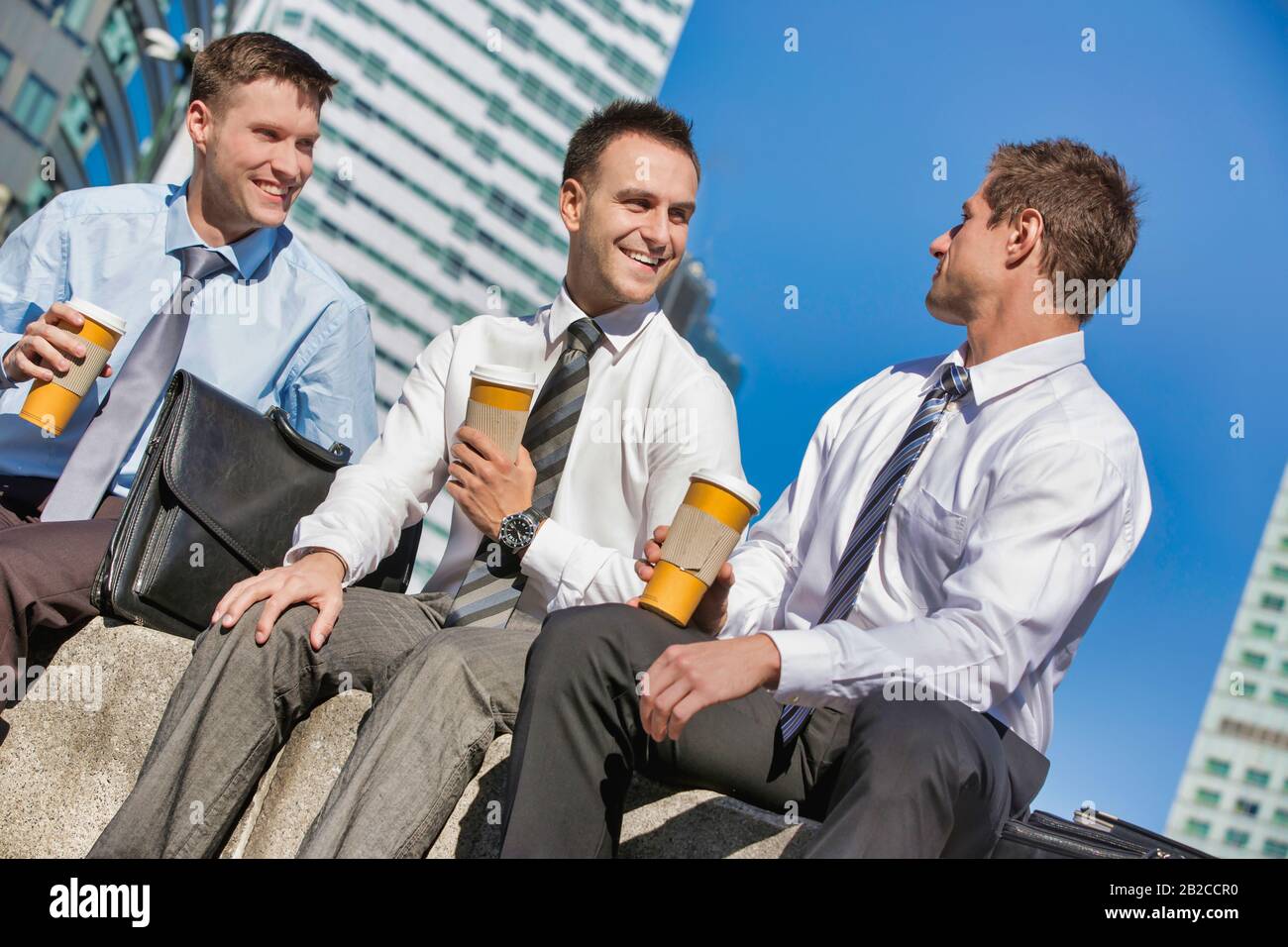 Job colleagues working drinking hi-res stock photography and images - Alamy