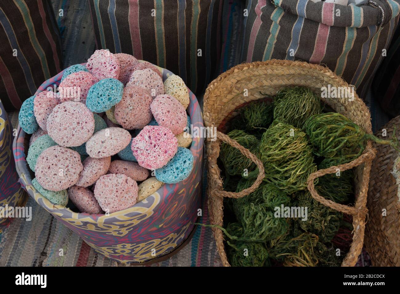 Traditional arab basket hi-res stock photography and images - Alamy