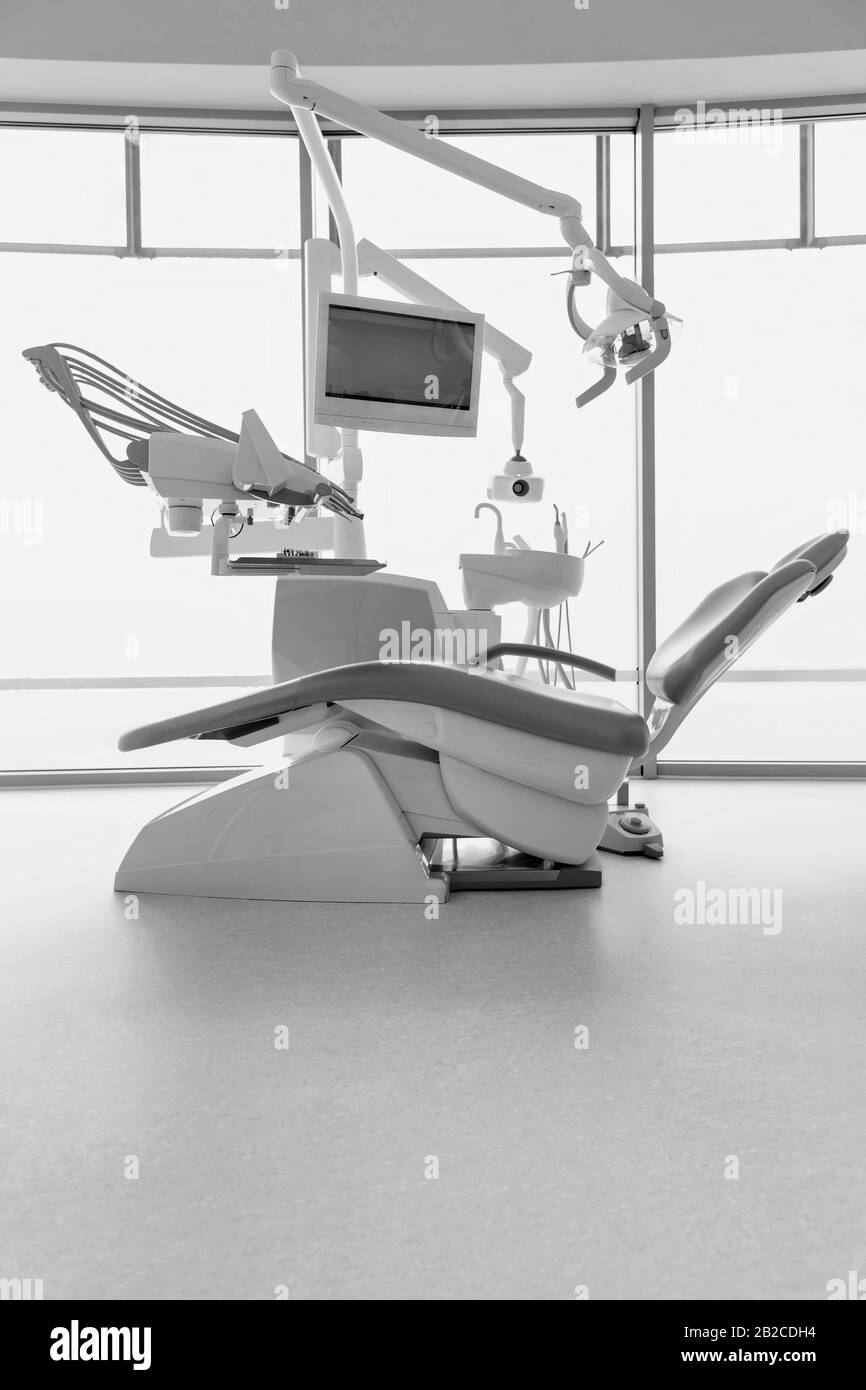 Dental operation Black and White Stock Photos & Images - Alamy