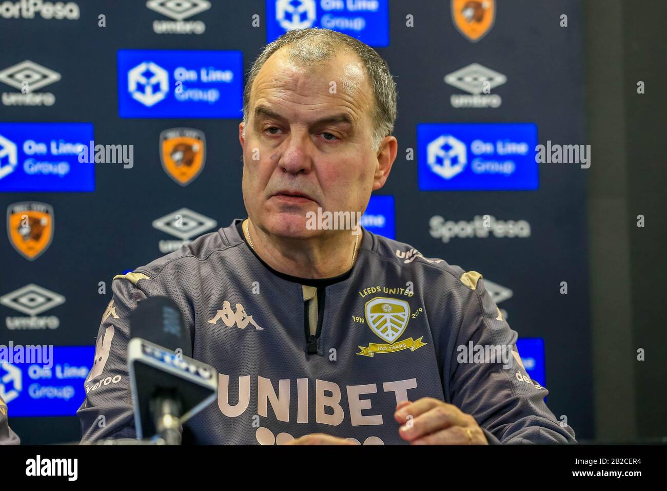 Bielsa press conference hi-res stock photography and images - Alamy