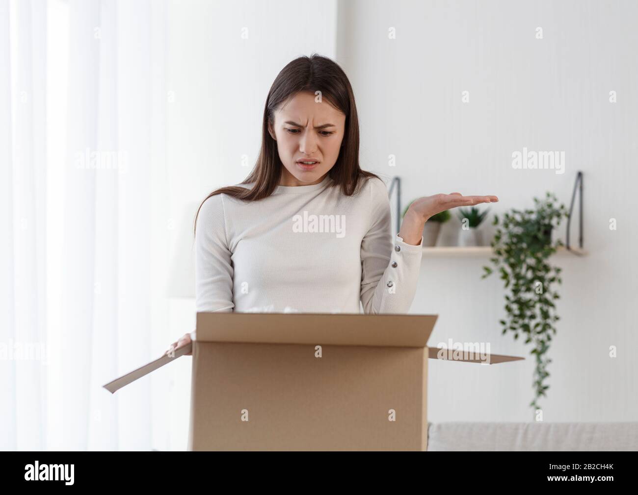 Wrong pack hi-res stock photography and images - Alamy