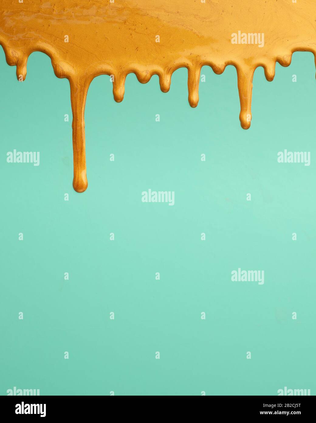 Gold paint splash hi-res stock photography and images - Alamy