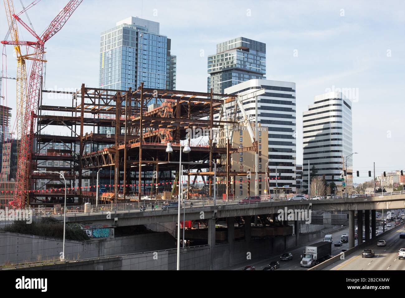 Construction downtown seattle building hi-res stock photography and ...