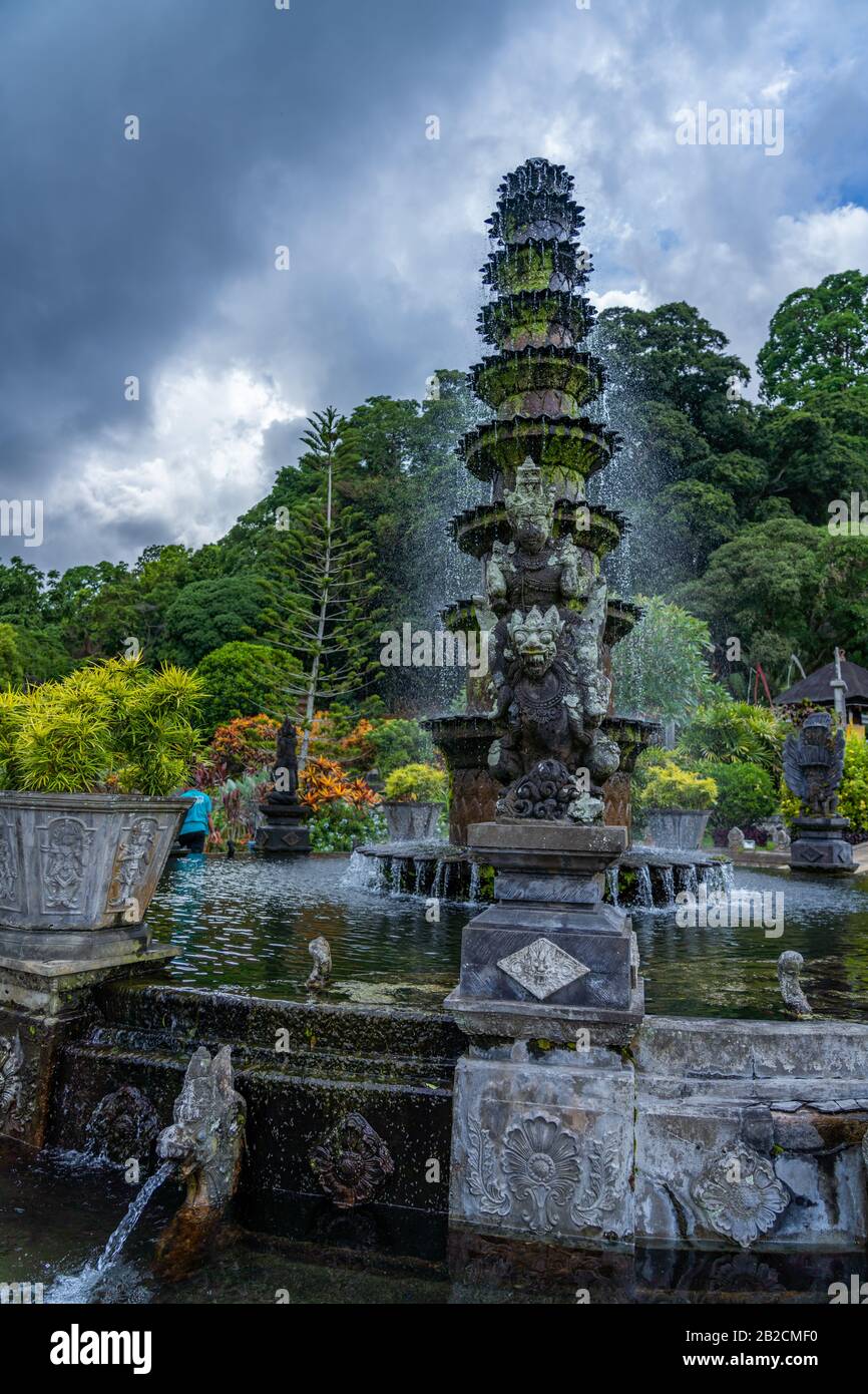 Symbols of prosperity hi-res stock photography and images - Alamy