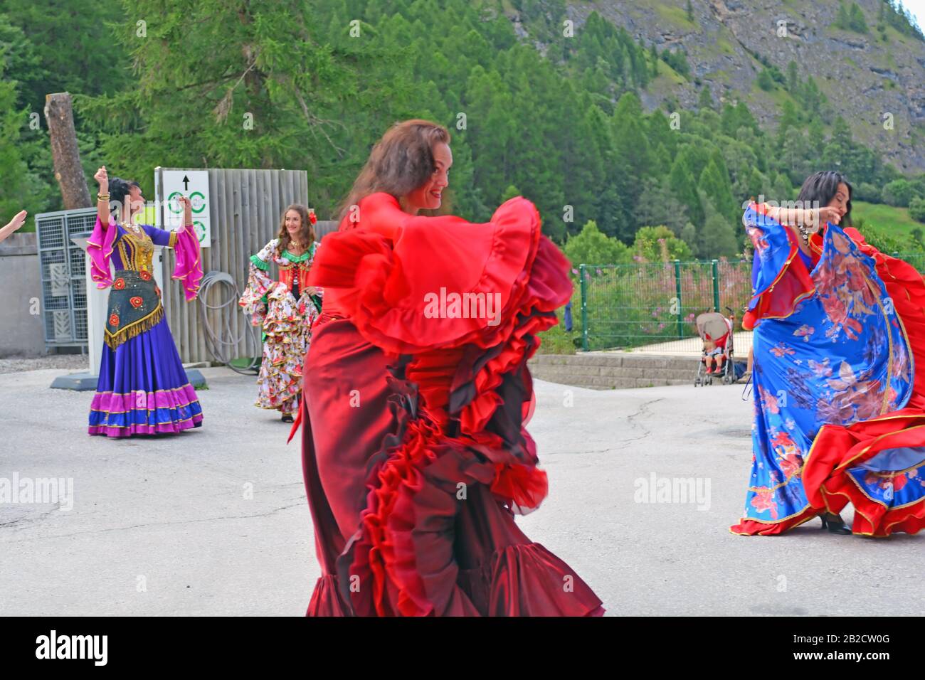 Russian gypsy hi-res stock photography and images - Alamy