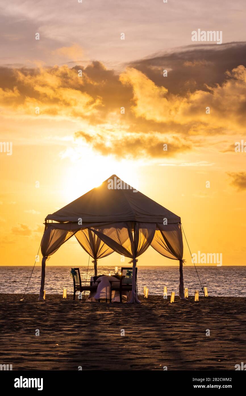 Bali beach party hi-res stock photography and images - Alamy