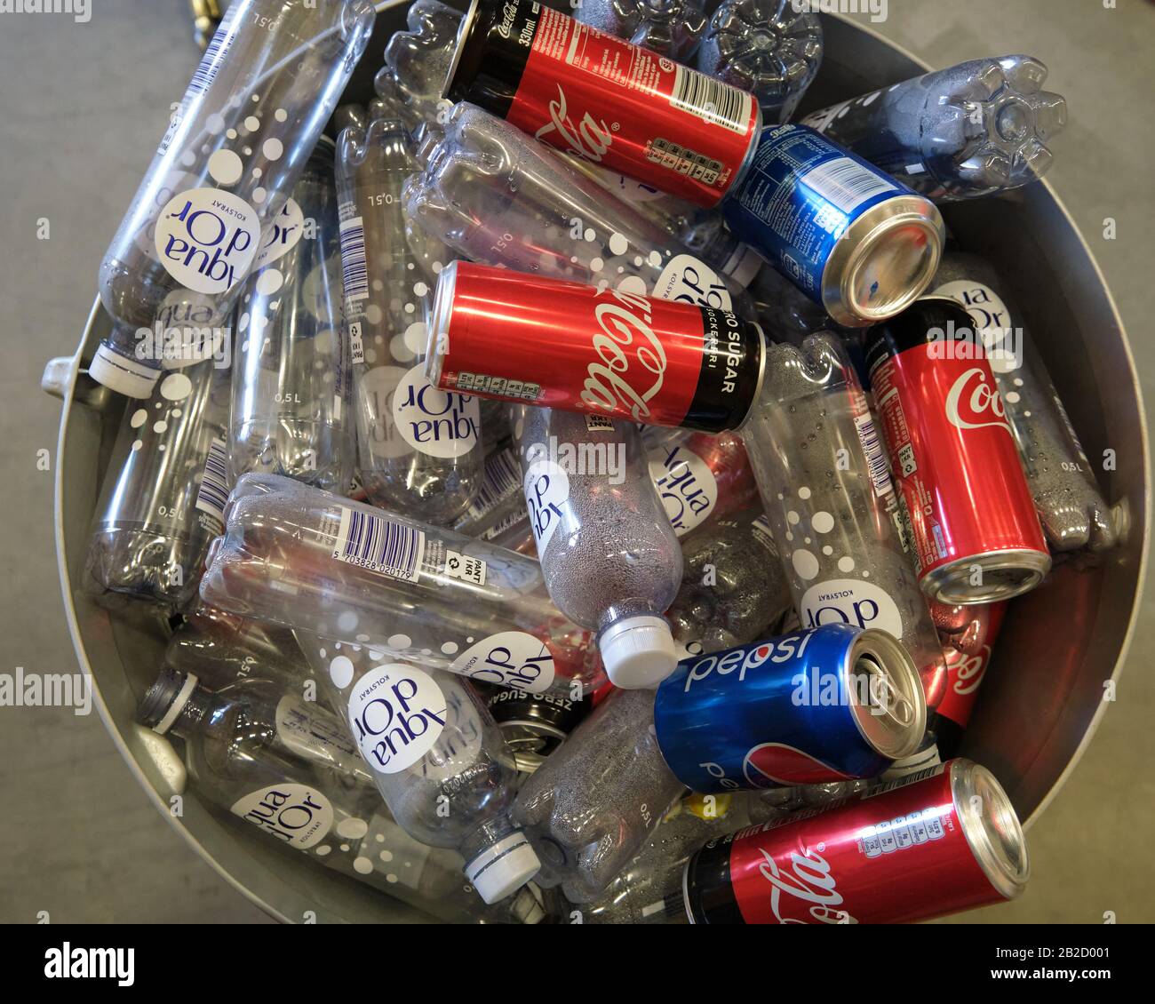 Pictured is a can and bottle recycle container Stock Photo - Alamy