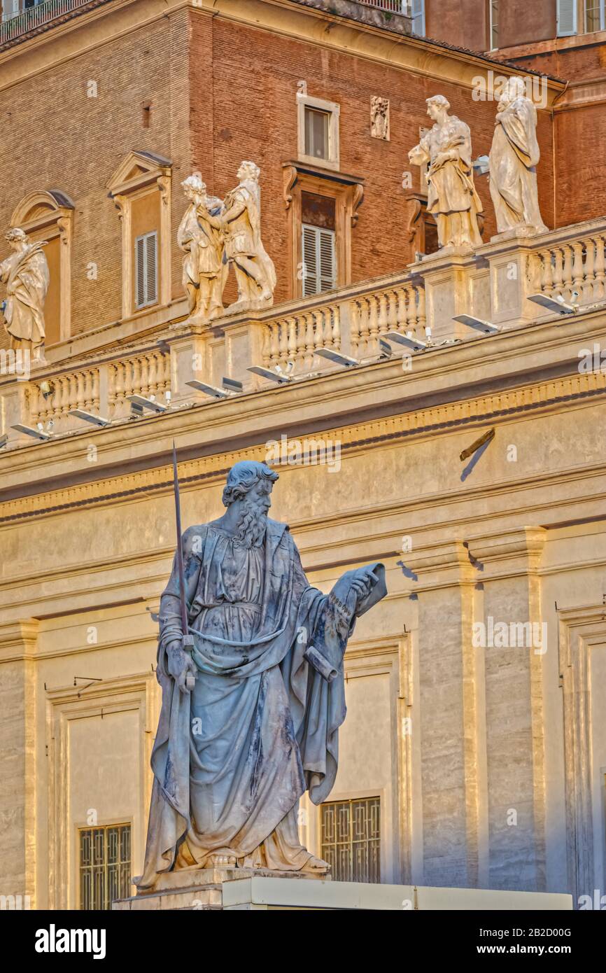 Statue saint paul apostle vatican hi-res stock photography and images ...