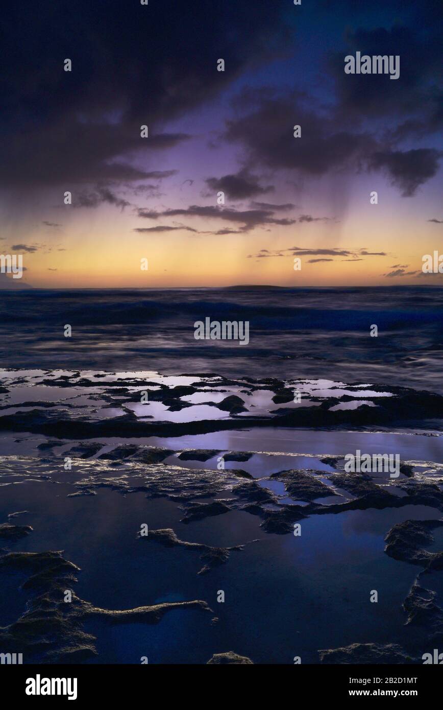 Tropical storms in hawaii hi-res stock photography and images - Alamy