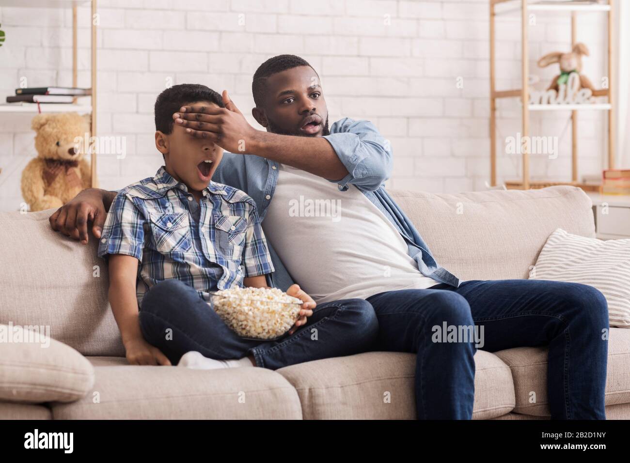 Scared kids covering eyes hi-res stock photography and images - Alamy