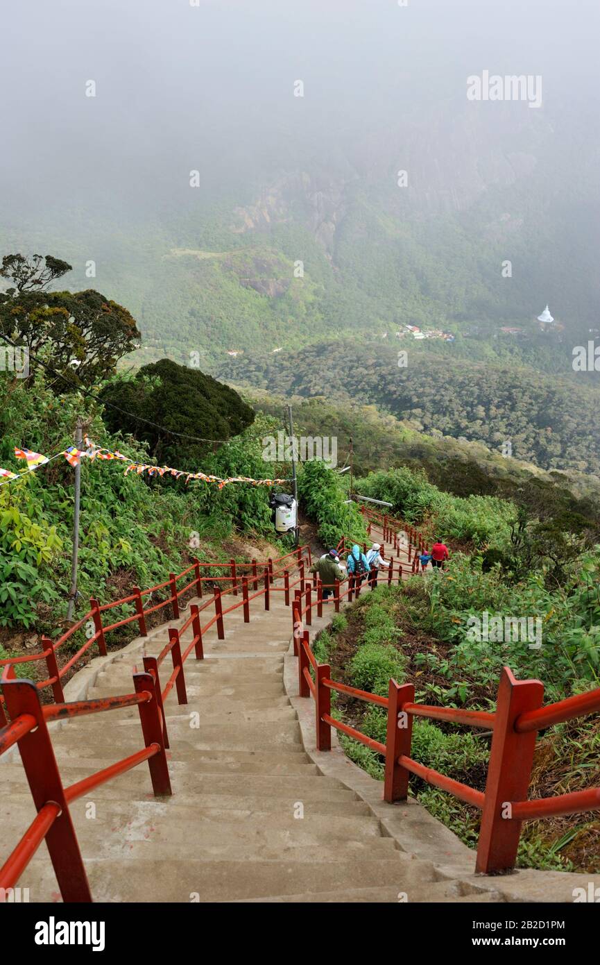 Sri Lanka, Adam’s peak, pilgrimage route to the summit Stock Photo - Alamy
