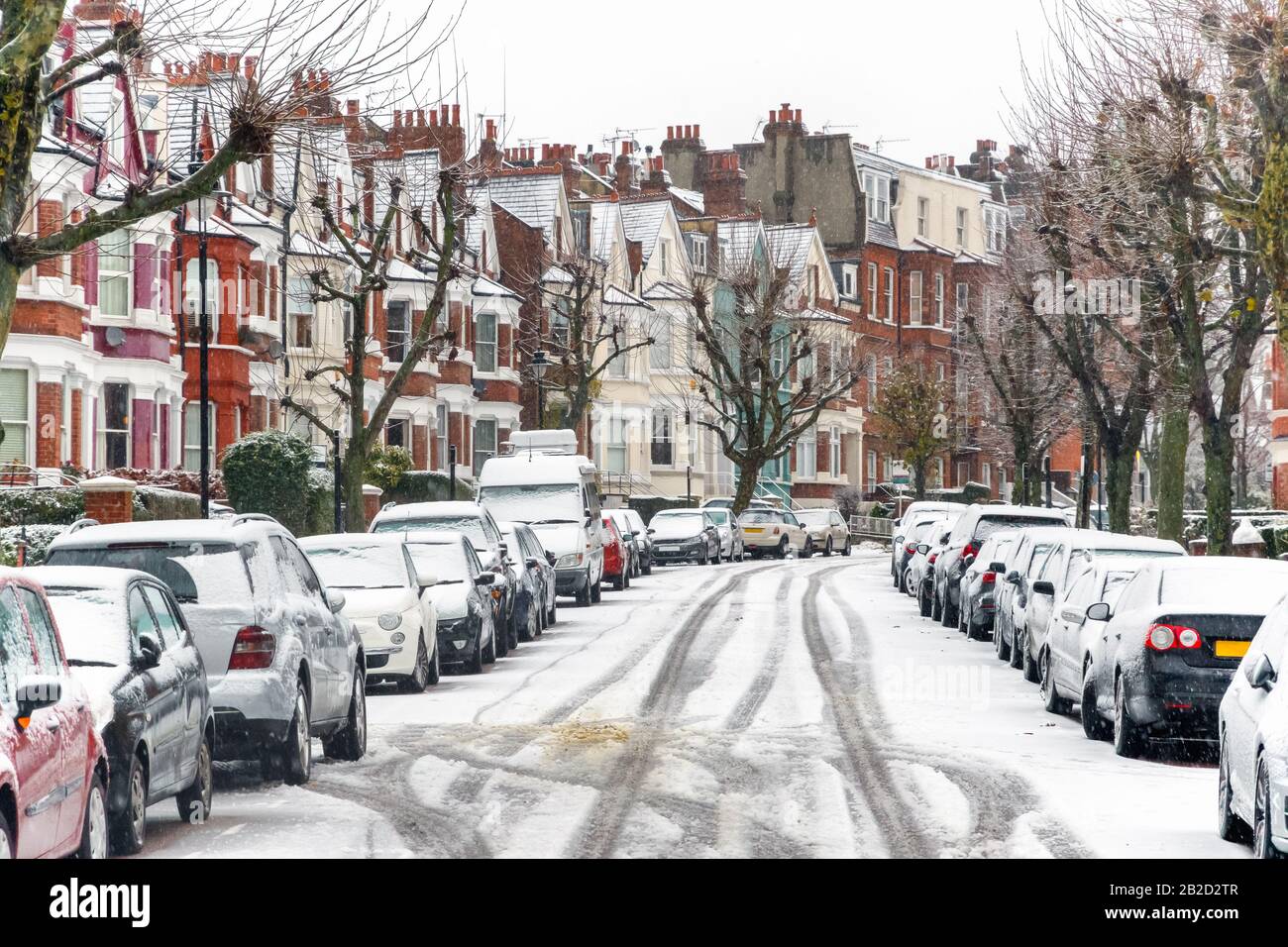 Victorian street scene car hi-res stock photography and images - Alamy
