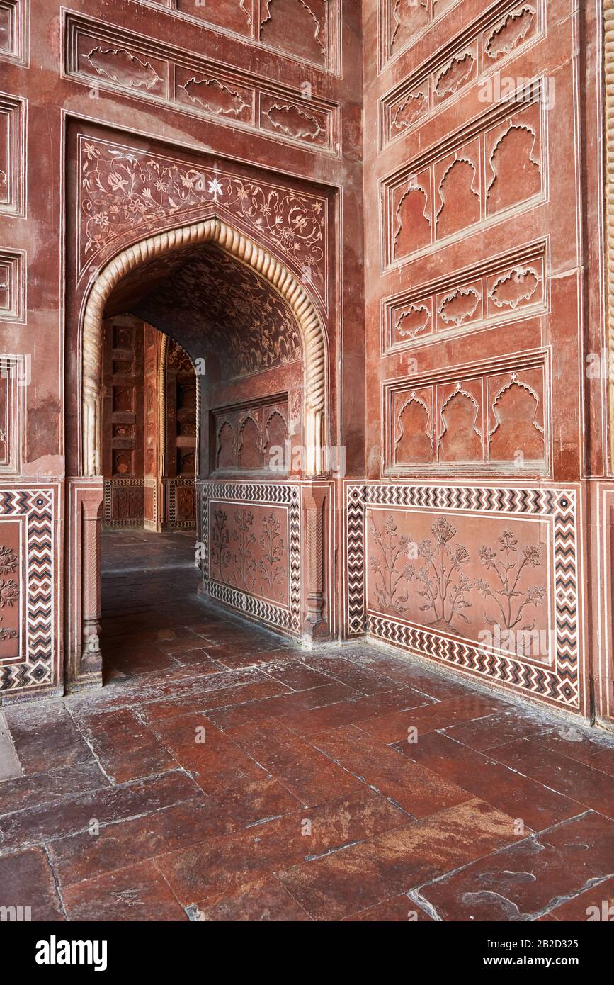 Inside Interior Taj Mahal High Resolution Stock Photography and Images ...