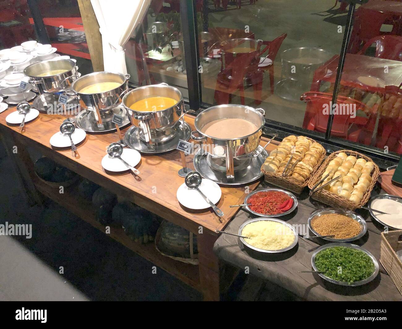 Kitchen hot point hi-res stock photography and images - Alamy