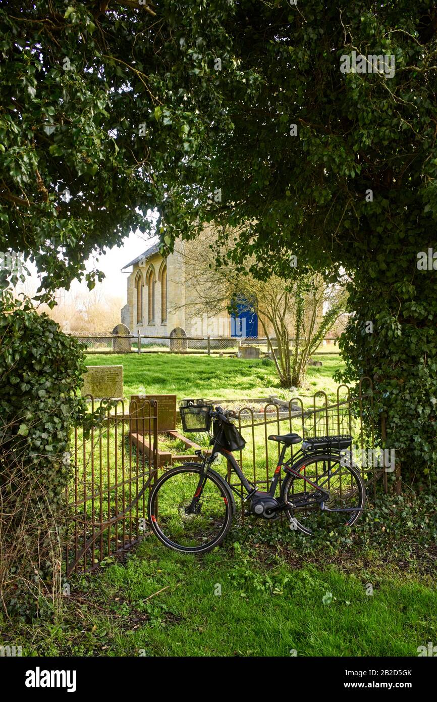 Trinity chapel hi-res stock photography and images - Alamy
