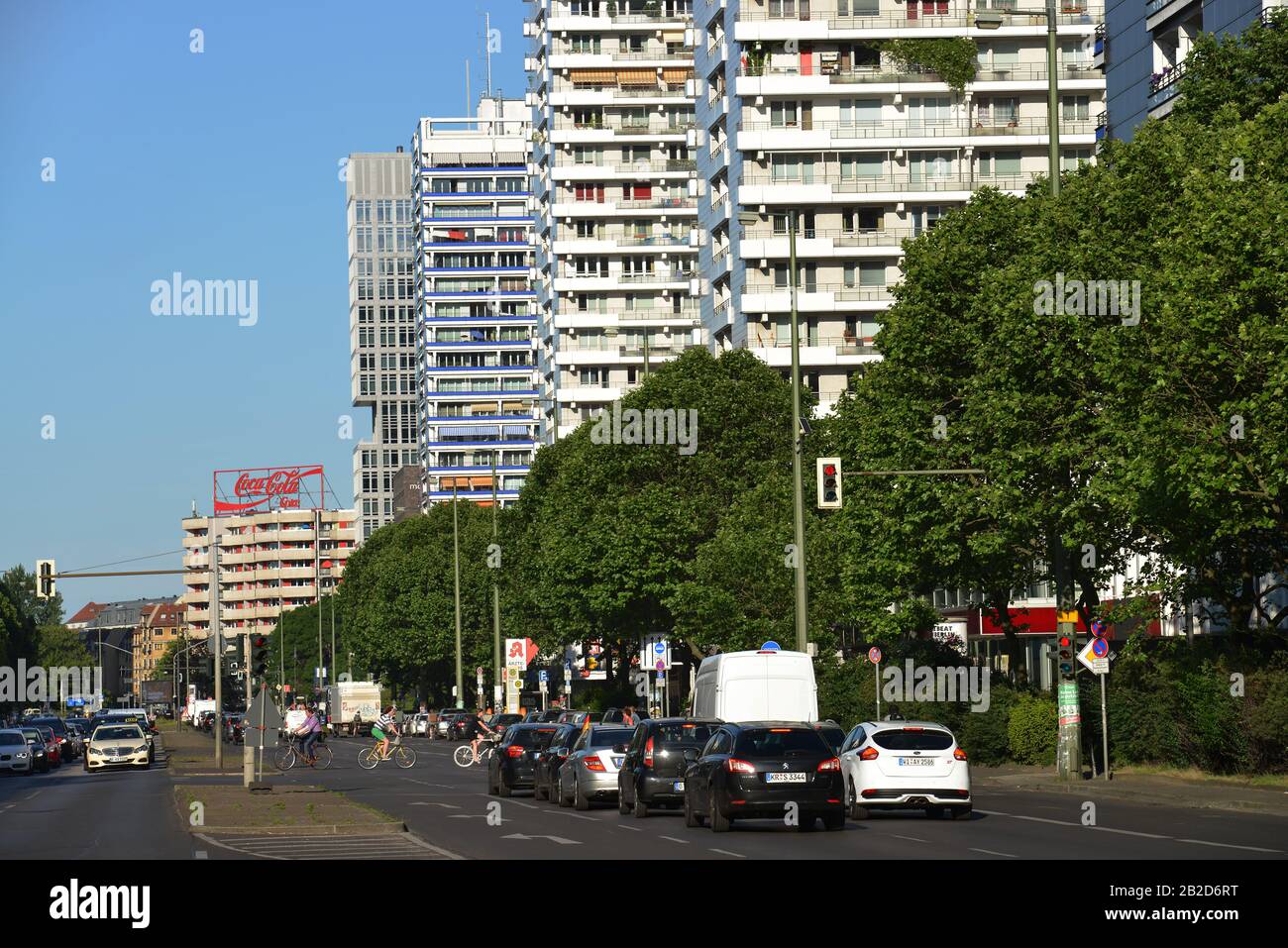 Plattenbauten, Leipziger Strasse, Mitte, Berlin, Deutschland Stock ...
