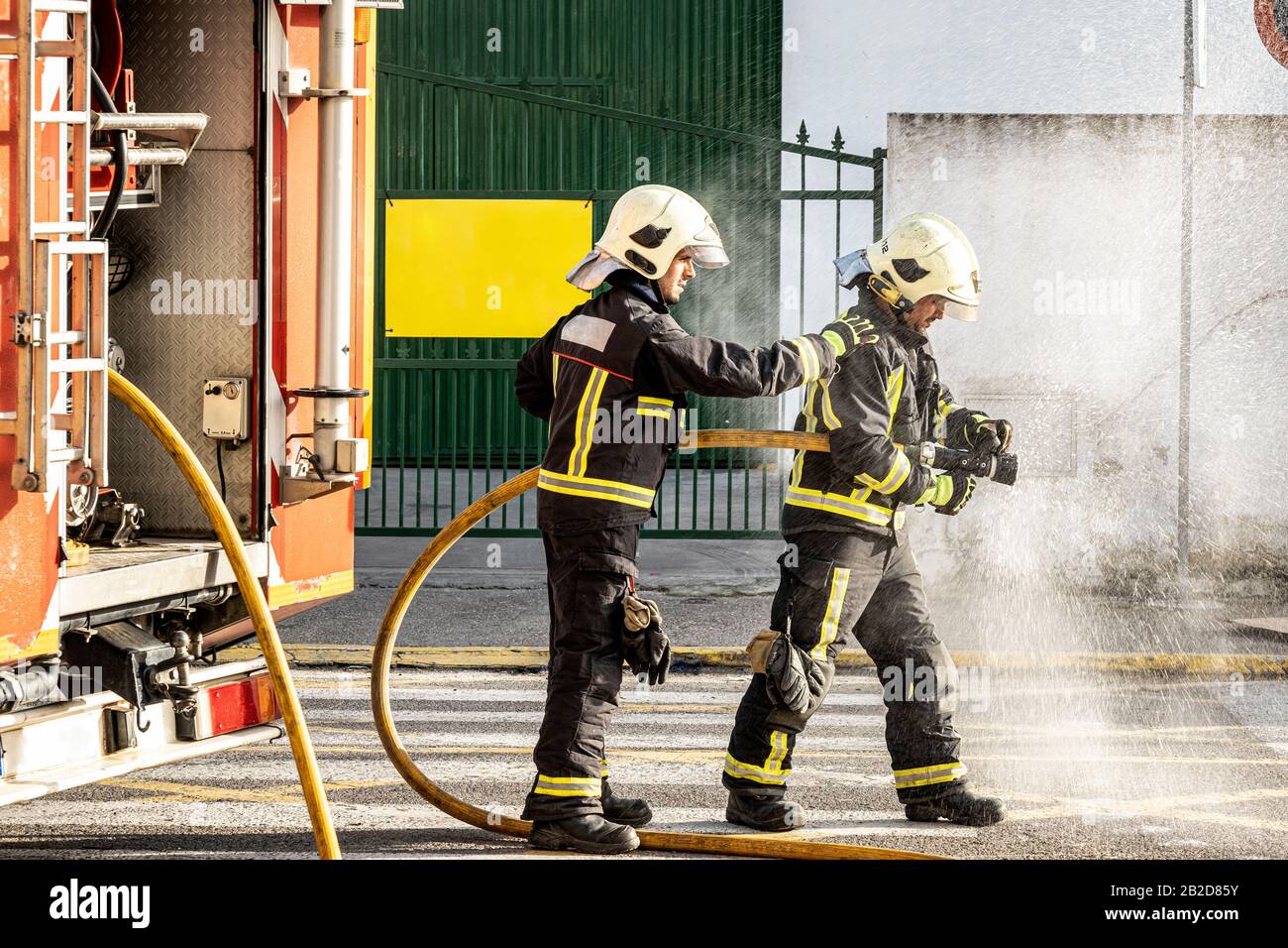 Fire department connection hi-res stock photography and images - Alamy