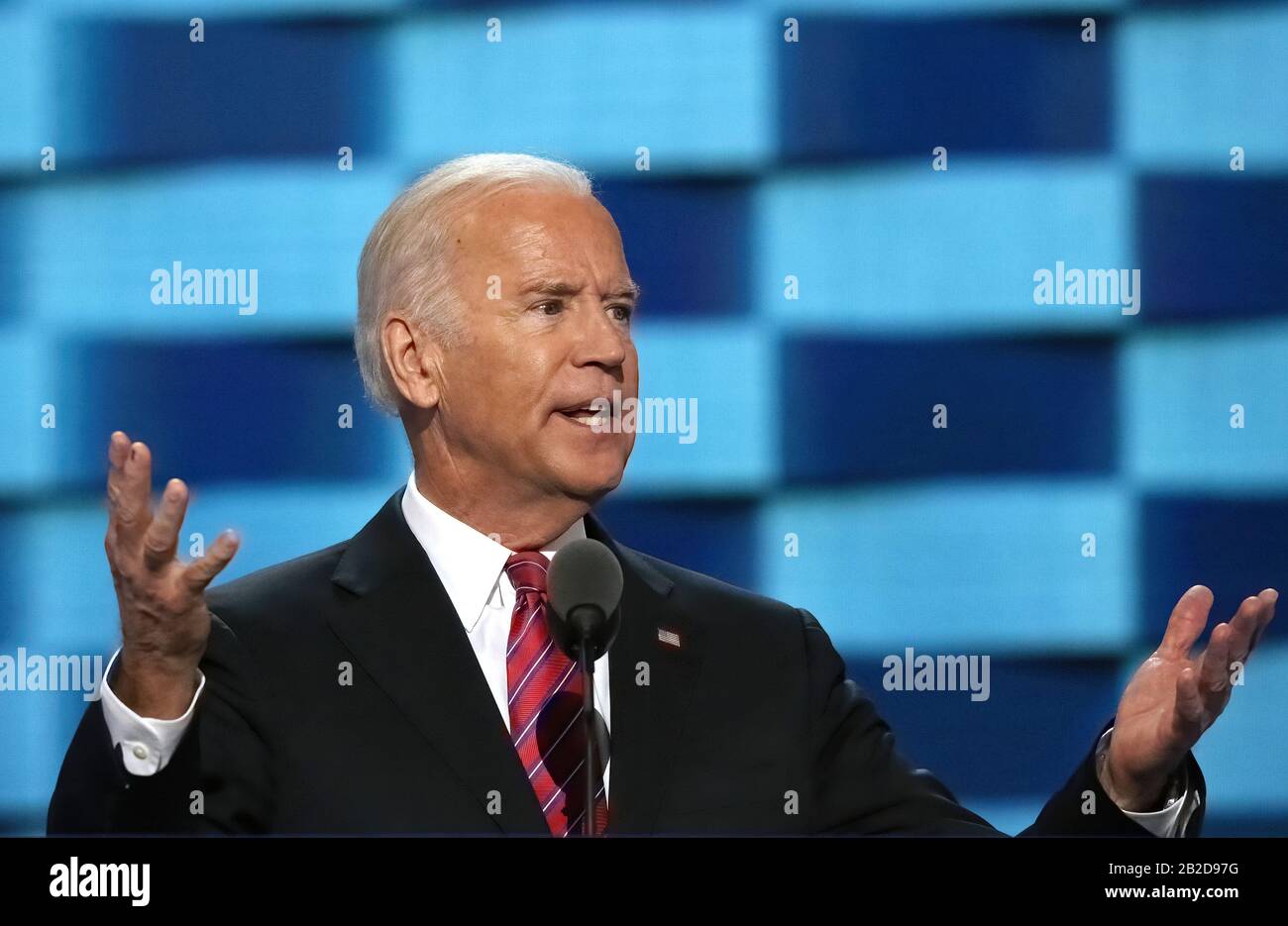 Finger pointing biden hi-res stock photography and images - Alamy