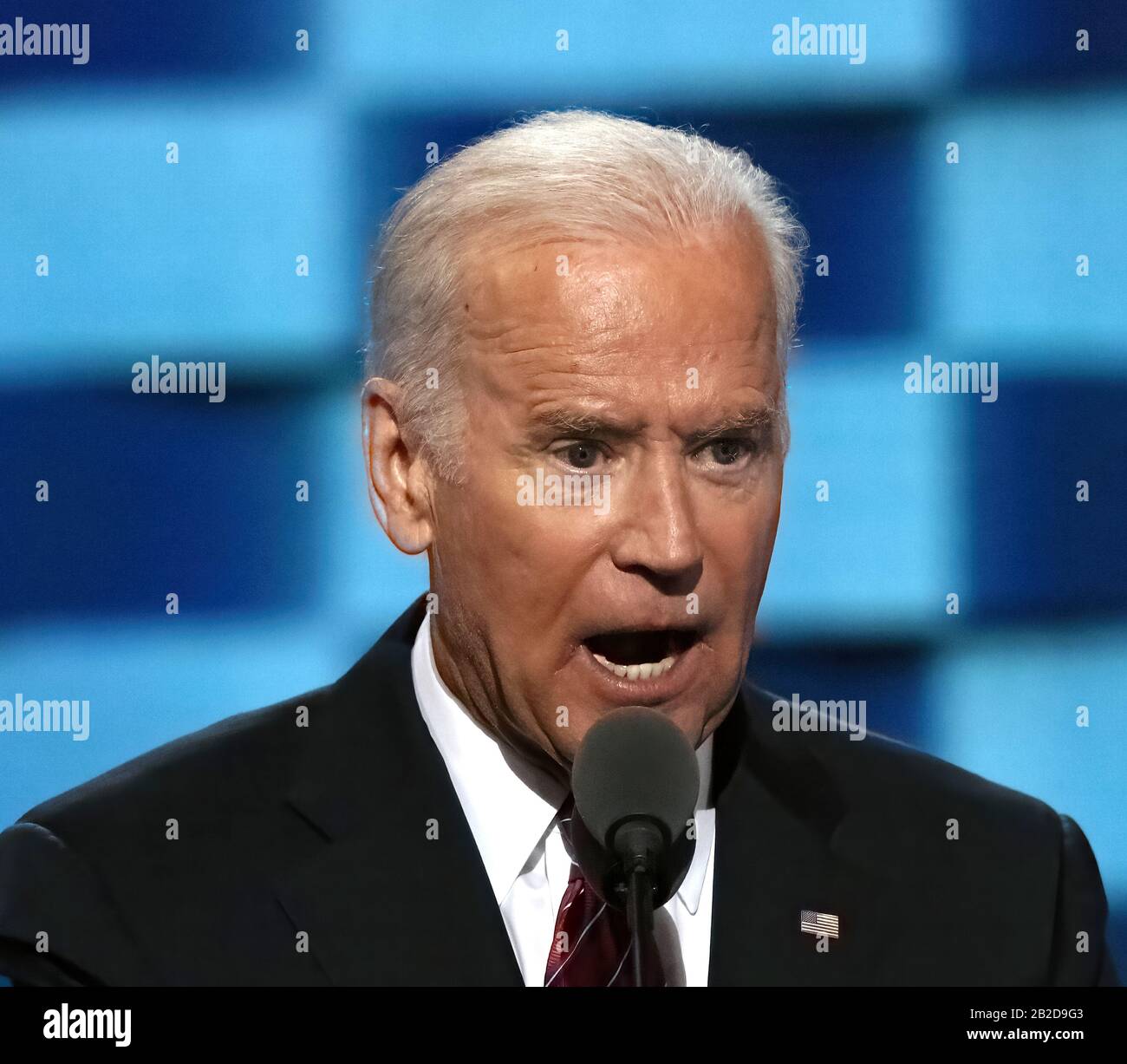 Finger pointing biden hi-res stock photography and images - Alamy