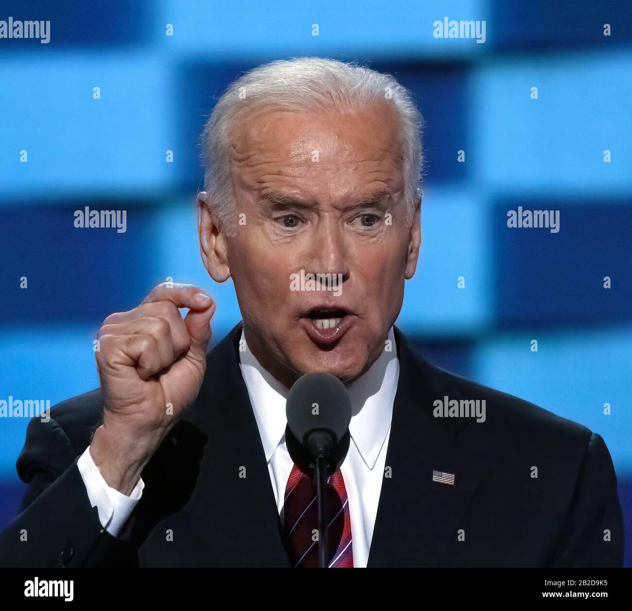 Finger pointing biden hi-res stock photography and images - Alamy