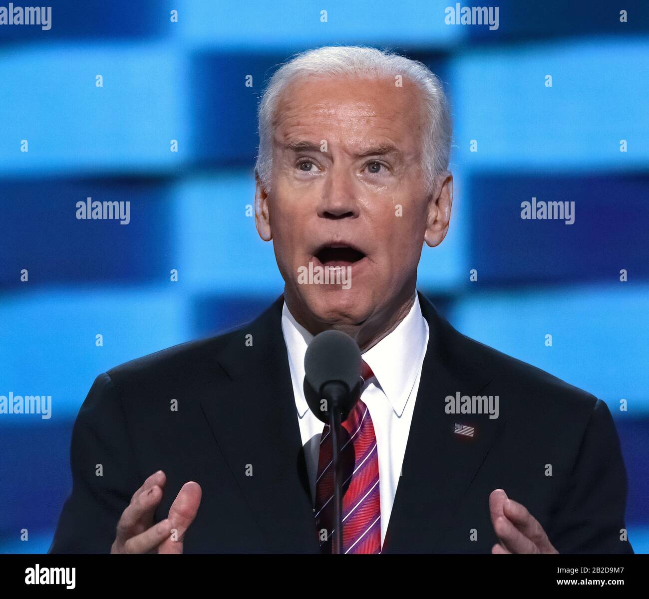 Finger pointing biden hi-res stock photography and images - Alamy