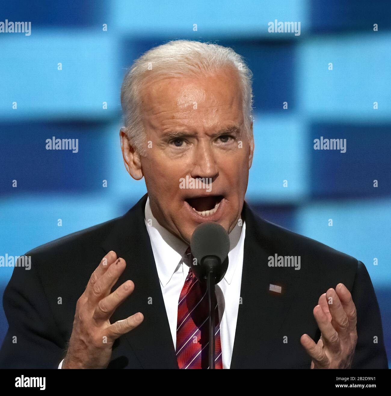 Finger pointing biden hi-res stock photography and images - Alamy